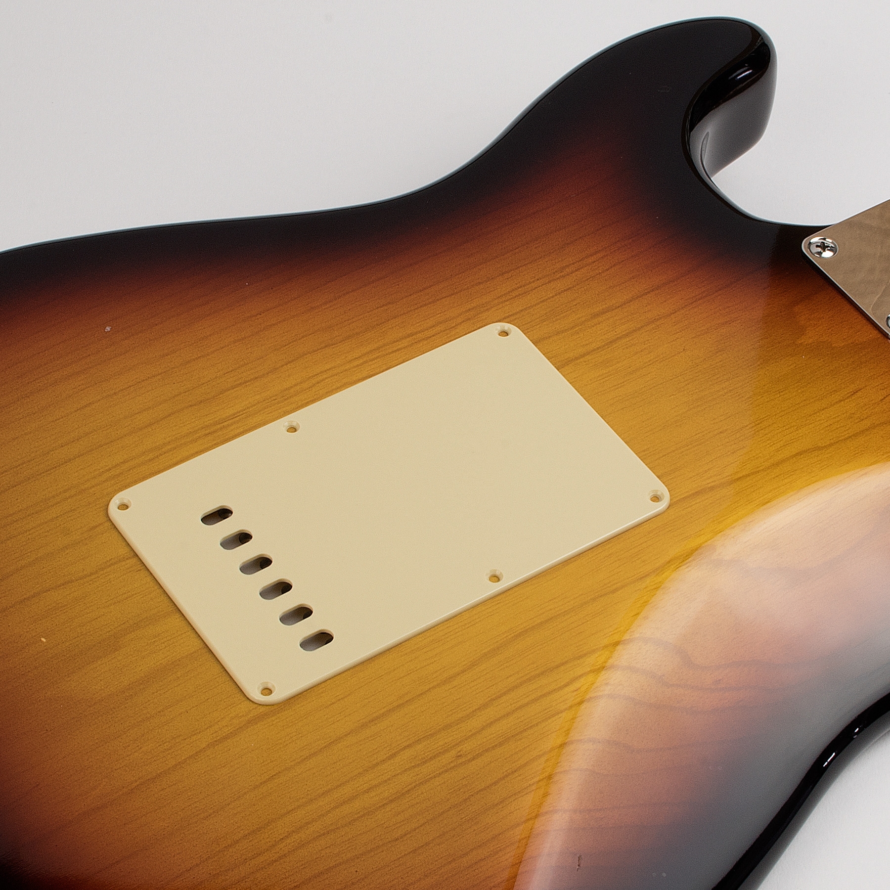 Tremolo Backplate True To Vintage Rounded Corners :: Charles Guitars