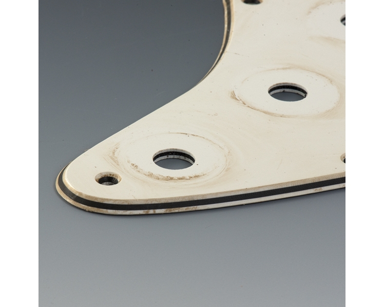 Vintage Relic Aged '62 Wide Bevel Parchment Pickguard :: Charles Guitars